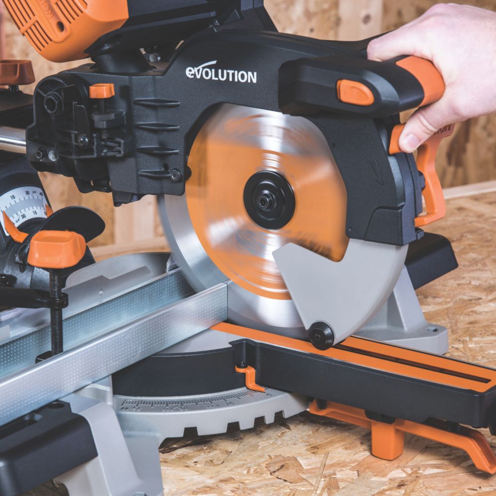 Evolution 2000w mitre saw store