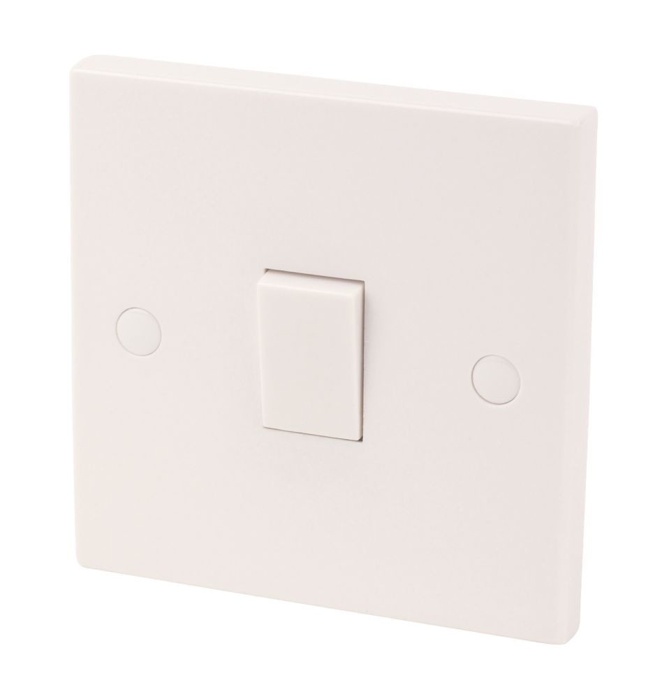 Essentials 10AX 1-Gang 2-Way Light Switch White - Screwfix