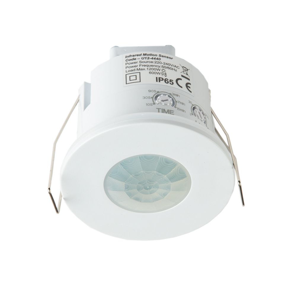 MARK Indoor & Outdoor White PIR Motion Sensor 360° - Screwfix
