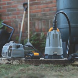 Titan 18V 1 x 4.0Ah Li-Ion TXP Battery-Powered Multi Use Pump - Screwfix