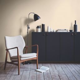 Macpherson Contract 10Ltr Magnolia Matt Emulsion Paint - Screwfix