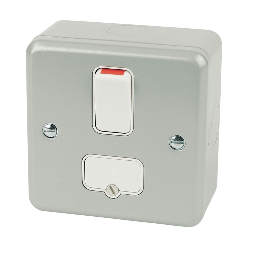 MK Metalclad Plus 13A Switched Metal Clad Fused Spur Aluminium with ... MK Metalclad Plus 13A Switched Metal Clad Fused Spur Aluminium with ...