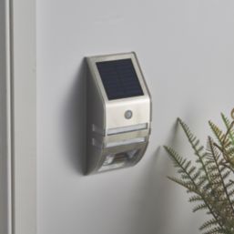 LAP Outdoor LED Solar Powered Bulkhead With PIR Sensor Silver 40lm ...