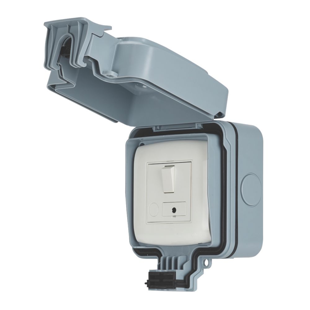 Contactum IP66 13A Weatherproof Outdoor Switched Fused Spur - Screwfix