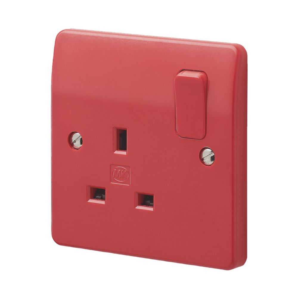MK Logic Plus 13A 1-Gang DP Switched Plug Socket Red - Screwfix