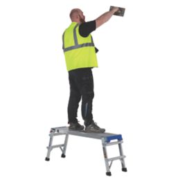 Werner Aluminium 500mm x 1.15m Folding Work Platform - Screwfix