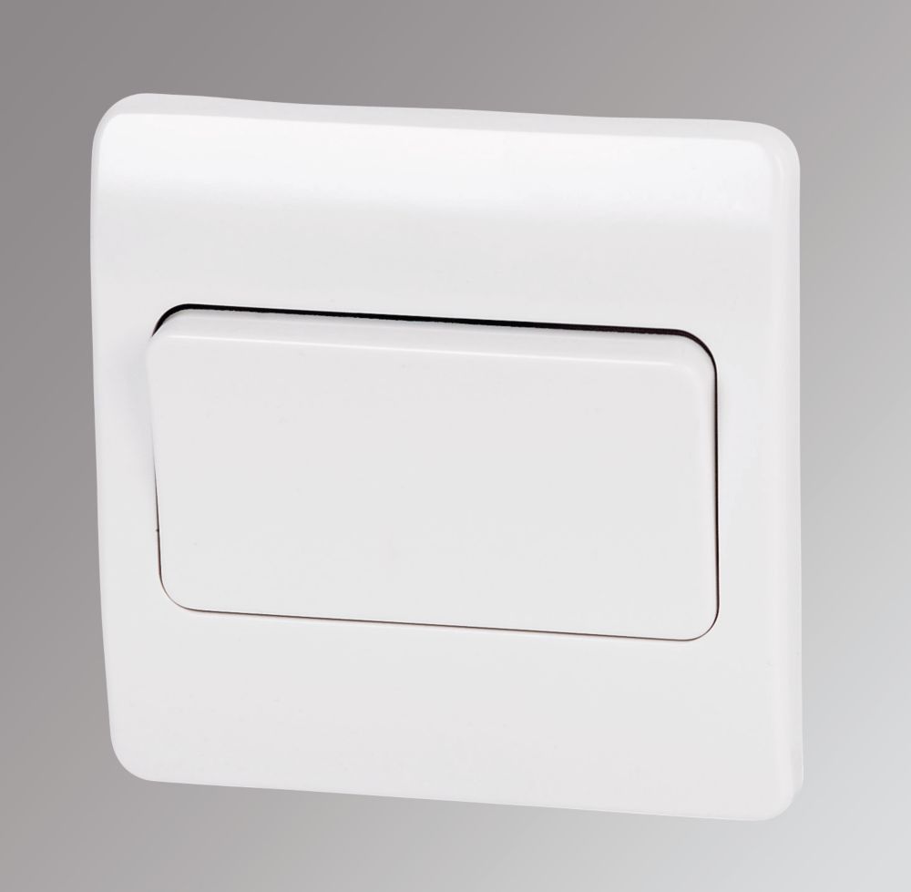 MK Logic Plus 10AX 1-Gang 2-Way Light Switch White - Screwfix