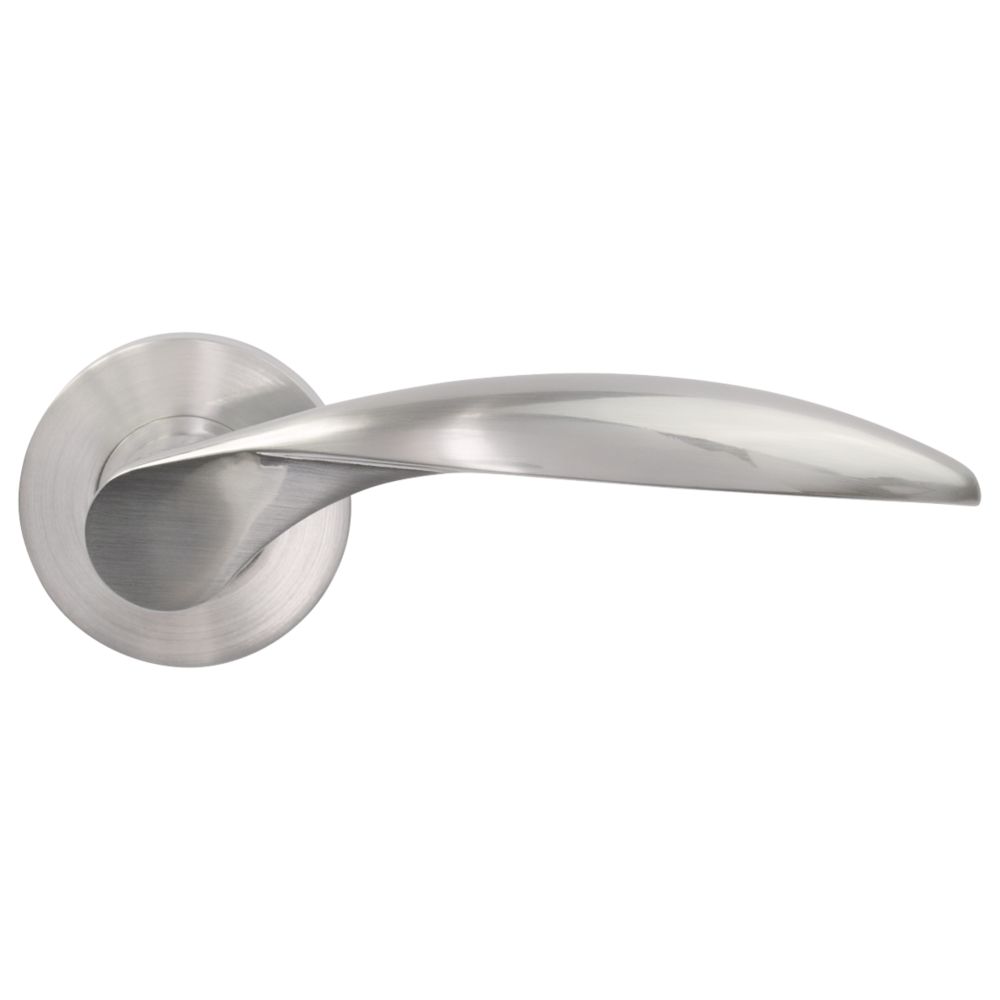 Jigtech Cresta Lever on Rose Door Handles Pair Satin Chrome - Screwfix