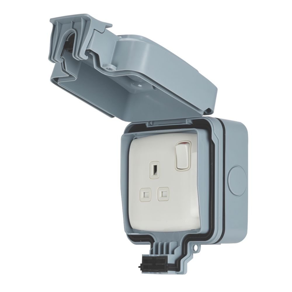 Contactum IP66 13A 1-Gang 2-Pole Weatherproof Outdoor Switched Socket ...