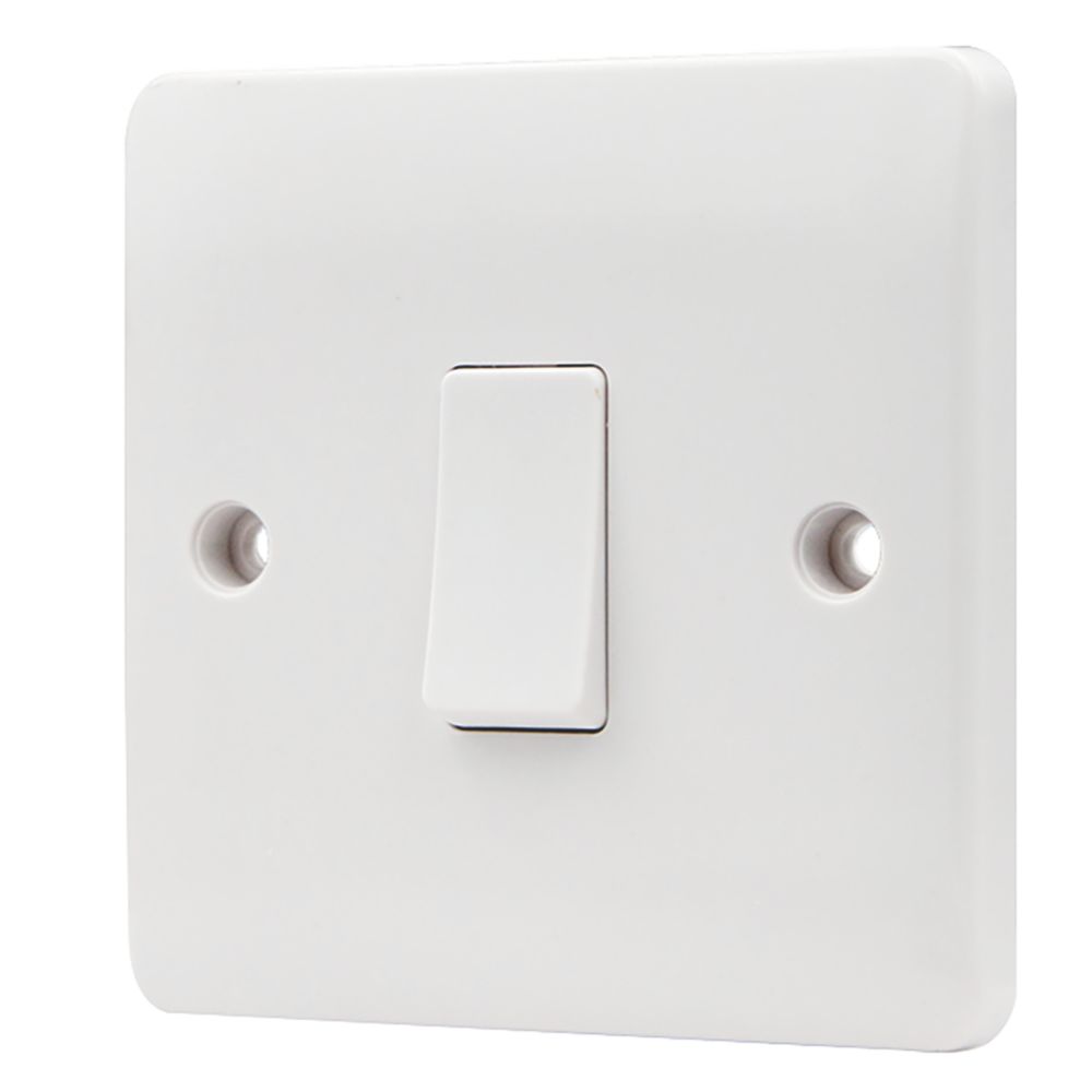 Vimark Pro 10A 1-Gang Intermediate Switch White - Screwfix
