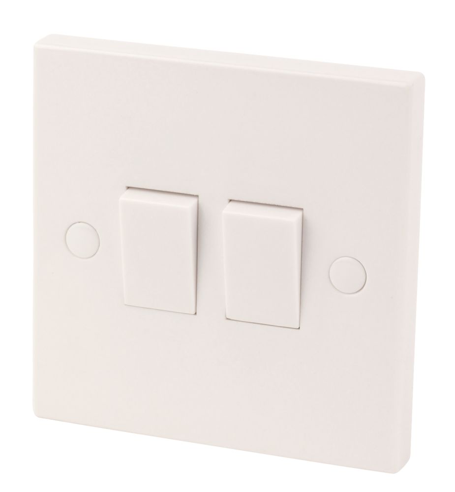 Essentials 10AX 2-Gang 2-Way Light Switch White - Screwfix