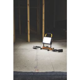 LAP Rechargeable LED Work Light 2000lm - Screwfix