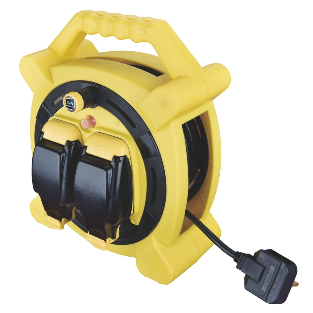 Masterplug HLP2013/2IP-MP 13A 2-Gang 20m Cable Reel 240V - Screwfix