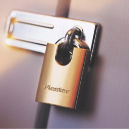 Master Lock 2250EURD Water-Resistant Closed Shackle Padlock Brass 50mm ...