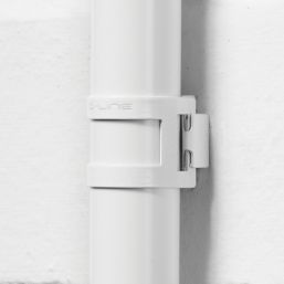 D-Line Fire Rated Safe-D Conduit Clip 20mm White 20 Pack - Screwfix