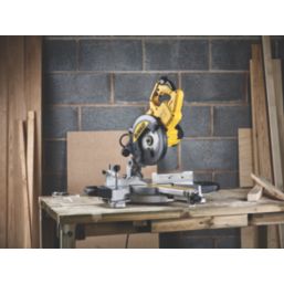 DEWALT DWS773-GB 216mm Electric Single-Bevel Sliding Compound Mitre Saw ...