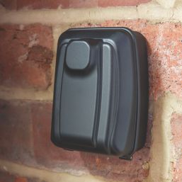 Smith & Locke Water-Resistant Push-Button Combination Key Safe - Screwfix